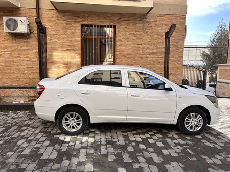 Продам без пробег Cobalt Stayl A/ T Plus 4+ ABS . Магнтафон имеется .
