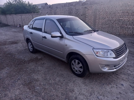 Lada Granta 2012