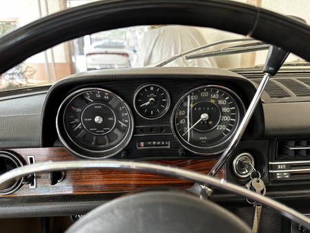 Коллекционный MB W114