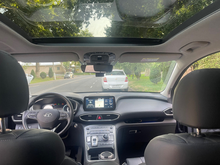 Hyundai Santafe 2.5, 2 позиция.