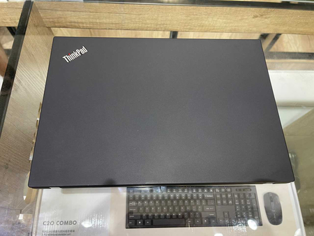Lenovo ThinkPad P14s Core i5-10210U озу16гб 256ssd Nvidio Quadro P520