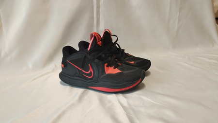 Оригинальные баскетбольные кроссовки  Kyrie Low 5