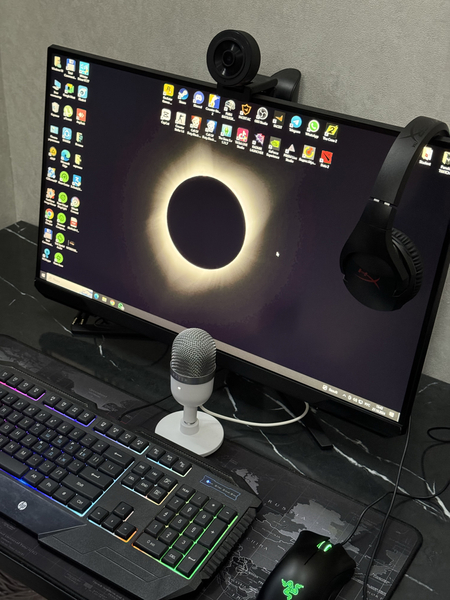 Продам игровой Компьютер комплект с креслом