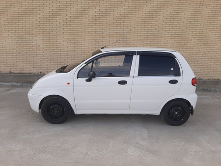 Matiz avtomobili sotiladi