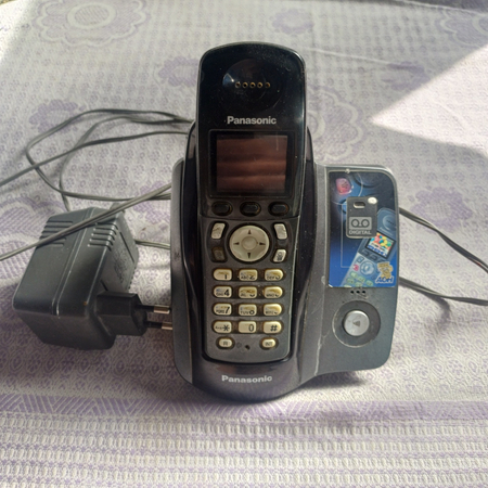 Радиотелефон рабочий Panasonic