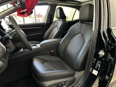 Toyota Camry 2.5L Hybrid 2023