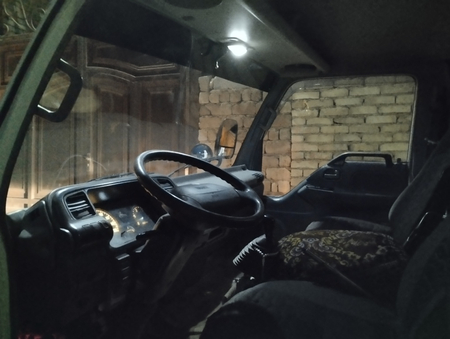 Исузу грузовик Бутка