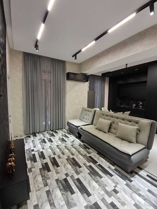 Продажа 3/7/10 - улица Нукусская , с мебелью