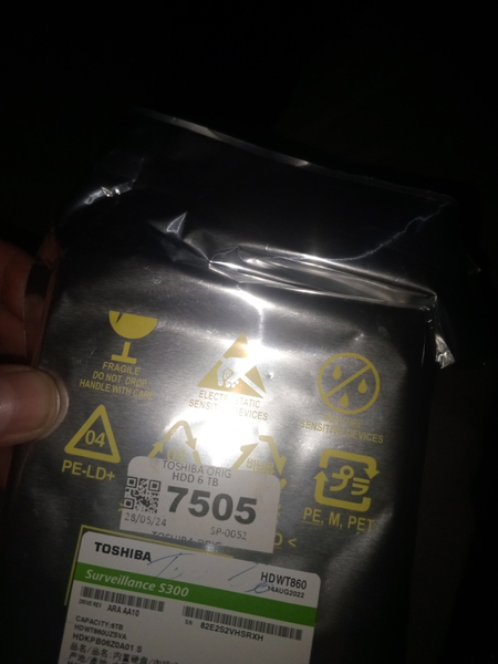 Toshiba hard 6 tb noviy