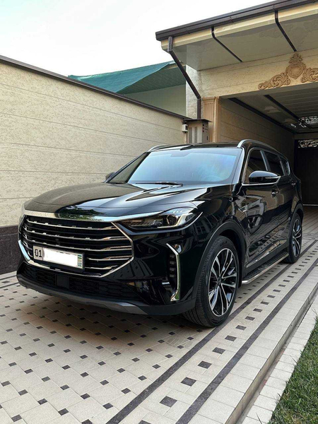 Jetour X70 plus продаётся или в кредит
