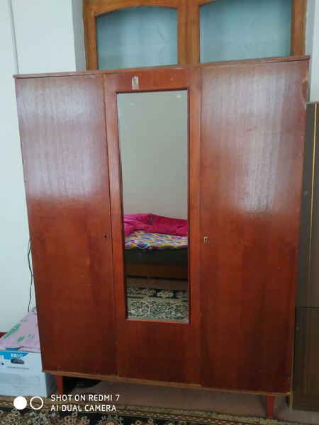 Eski mebel sotiladi продажа старых мебели