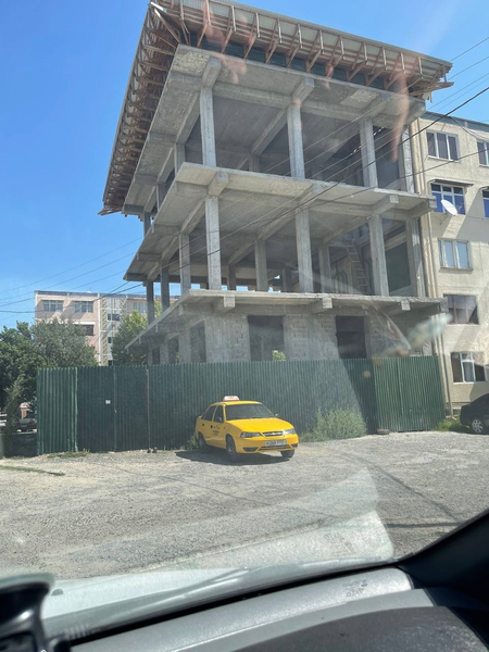 Продаётся недвижимость в самарканде 5 микрорайон в доль дороги
