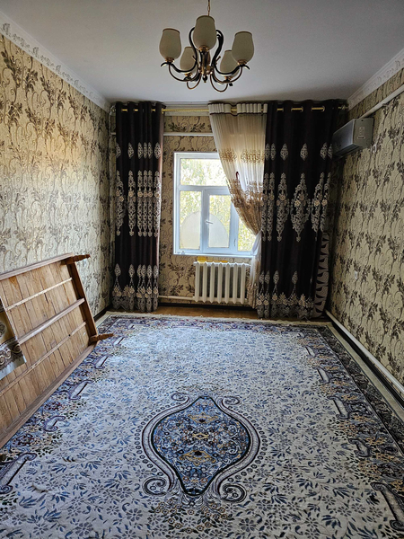22 м/н, торговый центр, 3х комнатная, 2 этаж, Евро ремонт.