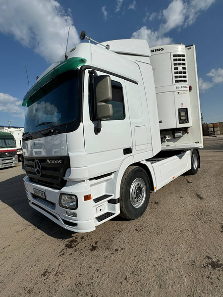 Mercedes Actros 1850 + SCHMITZ реф Сотилади