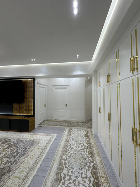 Продается Шикарная квартира. Авторский ремонт.