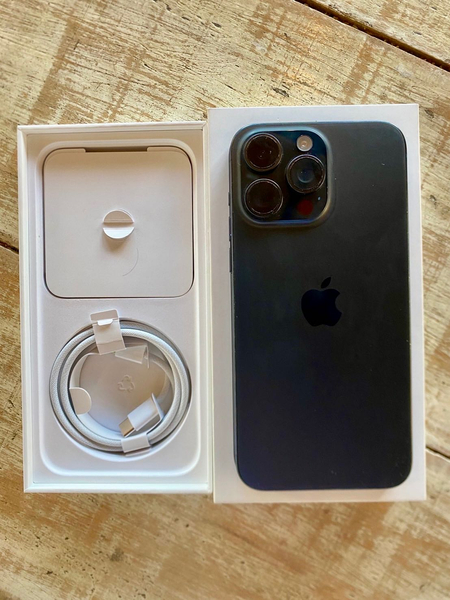 Iphone 15 pro max 256 gb Blue Titanium