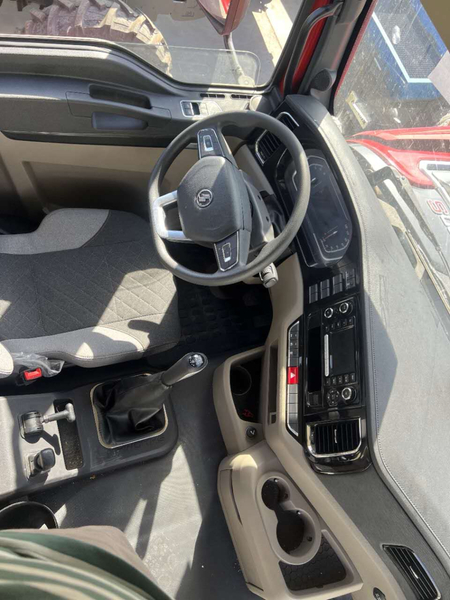 Тягач шасман м3000