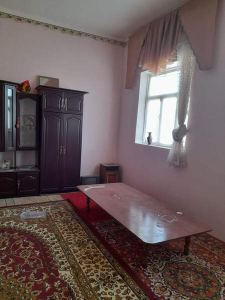Uy sotiladi  hovli