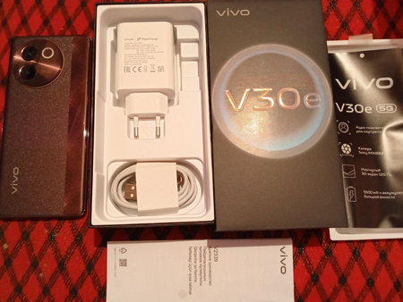 VIVO V30e 5G. Edge.8+8/256g.Super Amoled ekran.