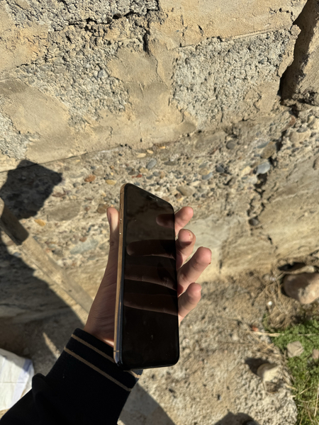Айфон xs max 256gb karobka dokument yoq