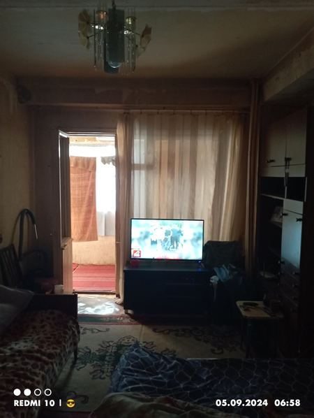 Продам однокомнатную квартиру, переделанная в двух.