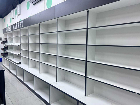 Готовим на заказ прилавки, стеллажи, витрины для магазинов!