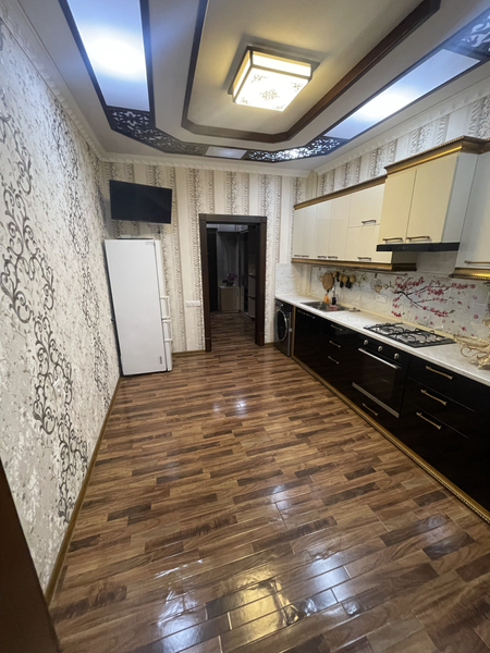 Квартира сотилади