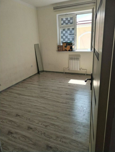 Когонда Янги хаётда йул ёкасида квартиралар сотиоади