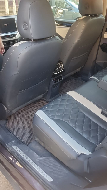 Volkswagen id6 crozz pro srocni sotiladi