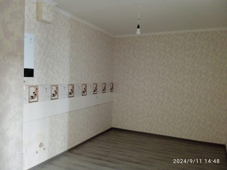 Продажа Яшнобод 1ком.1/2.этаж  40.кв.м