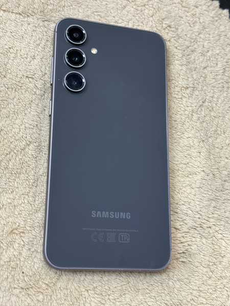 samsung S23f 8/128