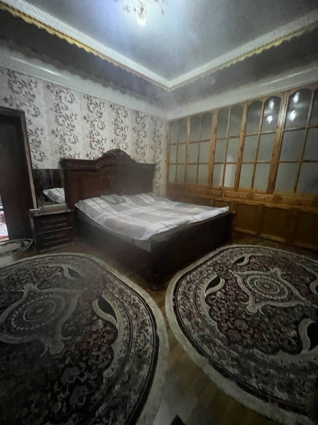 Сдаю 9 комнатнаю дом в сергели, машина базар! Ариентир мост сергели!