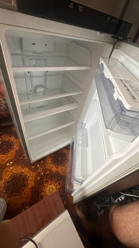Срочно продается Холодильник