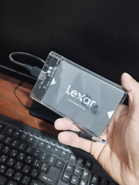 Lexar Ssd 1 Tr xolati zo\\\'r 100% arzon narx \\nNarxi 550.000\\nOzbekston bo