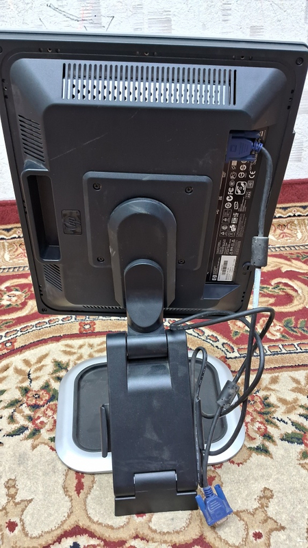 Монитор HPL1750. Не новый