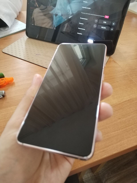 Samsung s21 8/256
Dynamic Amoled 120hz
Samsung exynoss 2100
Camera 4k6