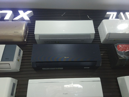 Konditsioner Gree 12 cliva Dark Blue invertor