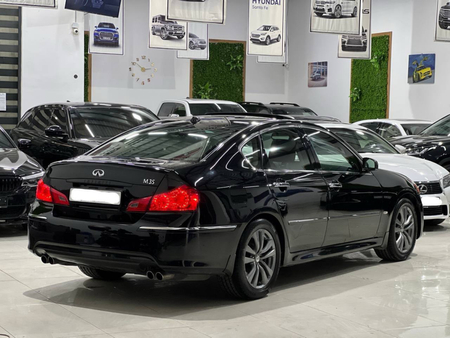 Infiniti M35 2008