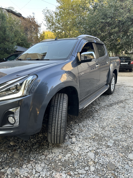 D-Max 2 позиция