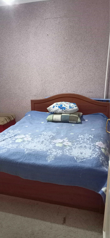 Сдается 2 х комнатная метро Новза