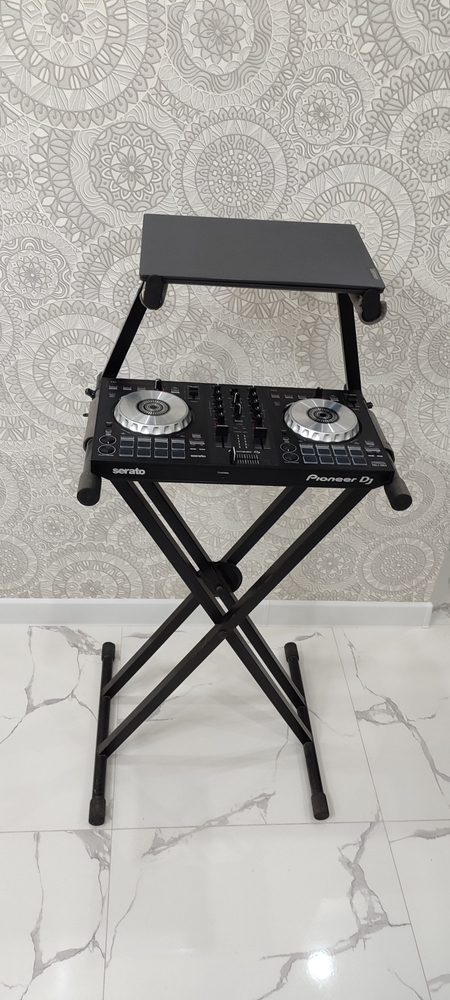 Pioneer Ddj-sb3  профиссаналный контроллер