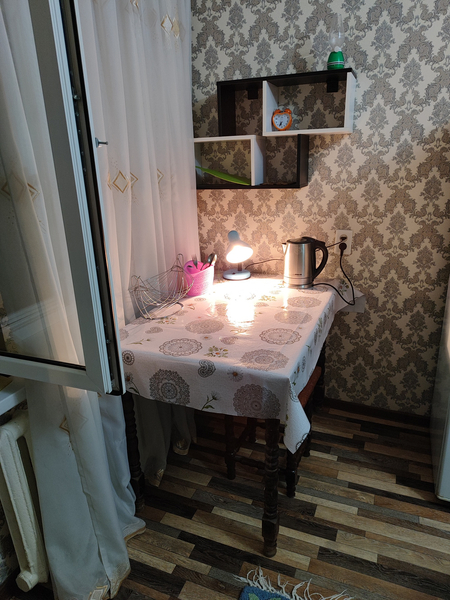 Сдаю комнату в трёхкомнатной квартире