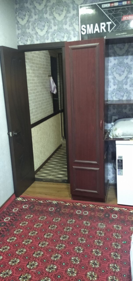 Bezmakler 1 xonalik uy ijaraga beriladi