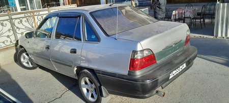 Nexia 2003 luks konditsaner