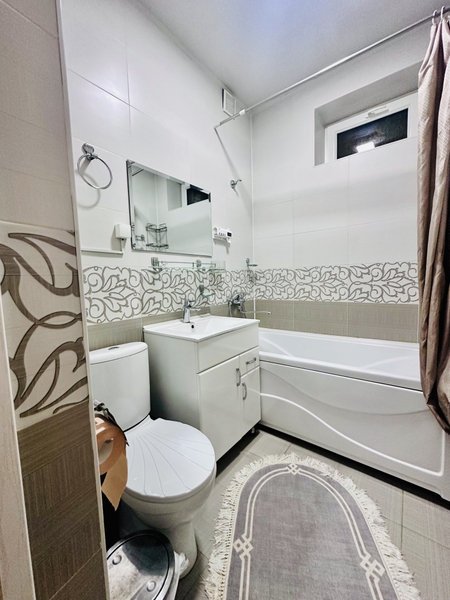 110.000$. Продаётся 3-х ком квартира 70м² спец. план. Бабур 59