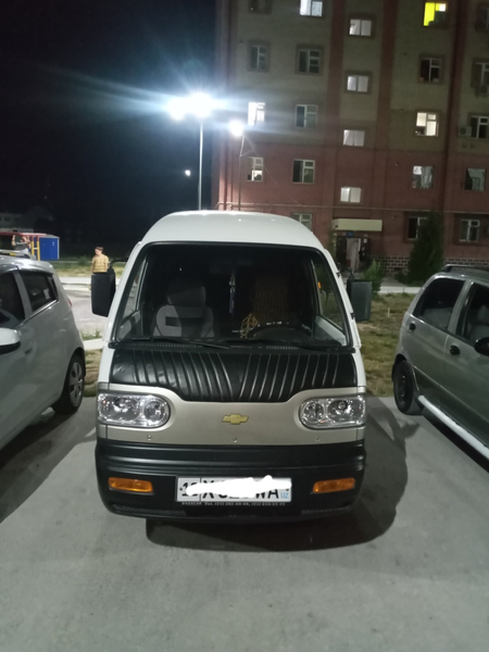 Damas, yili 2021, faqat naxtga