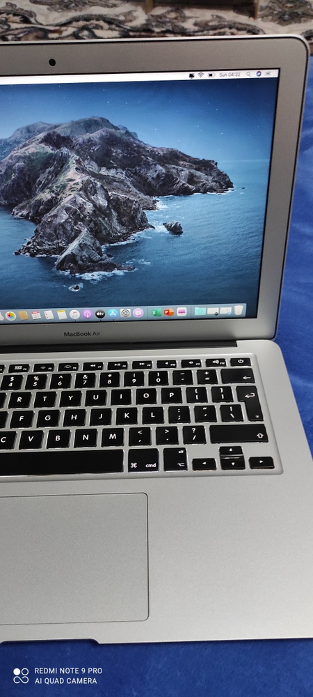 Mac Book Air sotiladi
