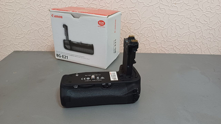 Canon 6d mark 2 sotiladi