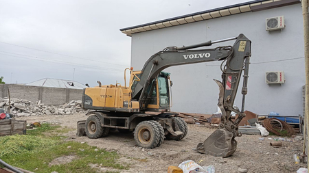 Экскаватор VOLVO 145w