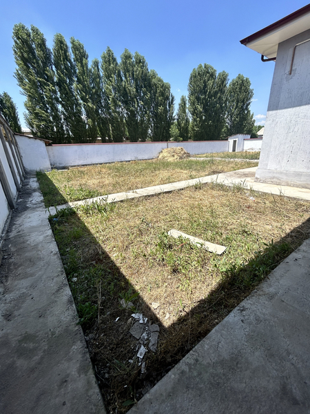 Дурмон 4+4 сотих ховли сотувда